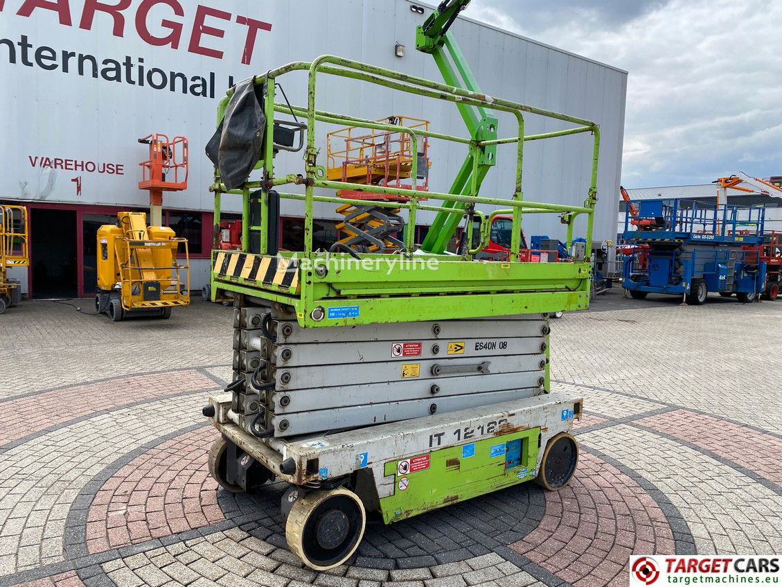 Iteco IT12122 ELECTRIC SCISSOR WORK LIFT 1390CM 2009 IT12011025 DEFECT makazasta platforma