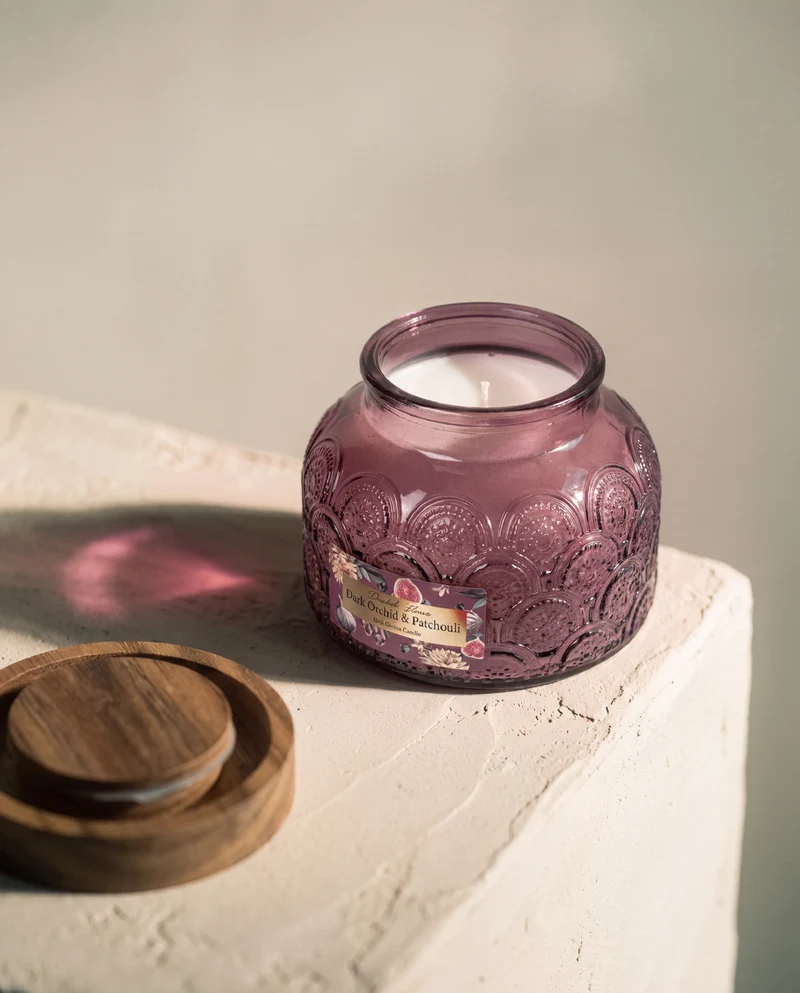 Mirisna sveća u staklenoj posudi Dark Orchid & Patchouli