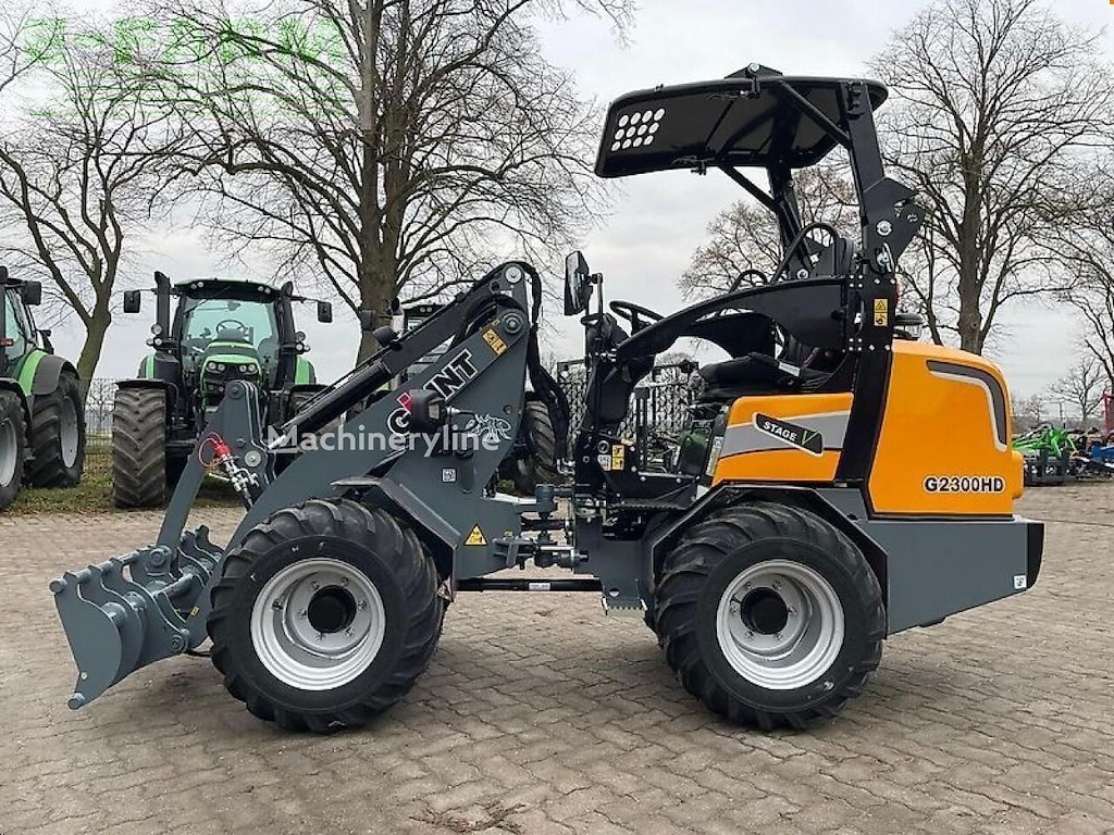 Giant g2300 hd multifunkcionalni utovarivač