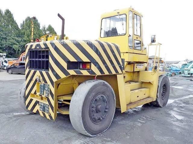 Mitsubishi FD240 utovarivač kontejnera