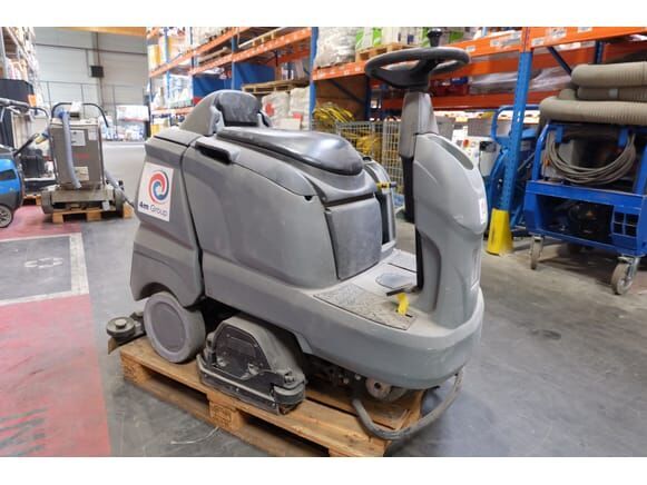 Prodaje se Kärcher Autolaveuse de sol Karcher B 90 R mašinu za pranje podova na aukciji