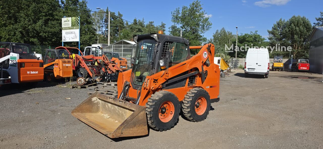 Bobcat S530 mini utovarivač
