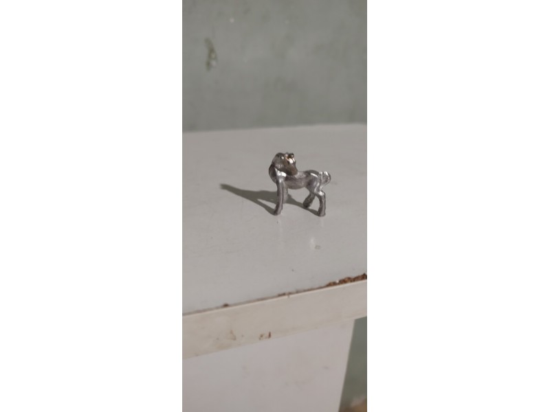 KONJ MINIJATURA METAL