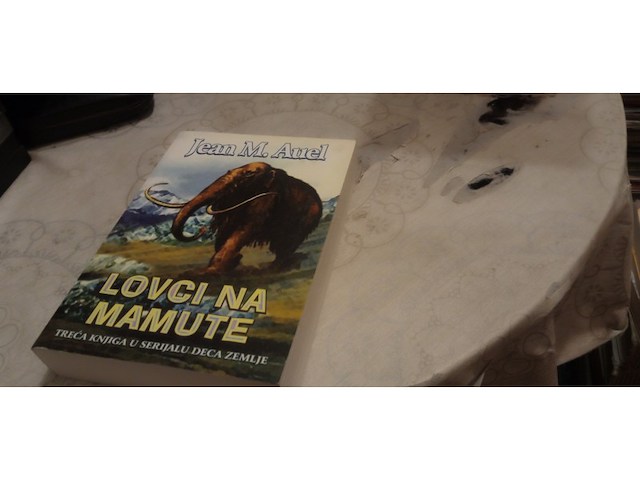 Lovci na mamute- Džin M. Auel