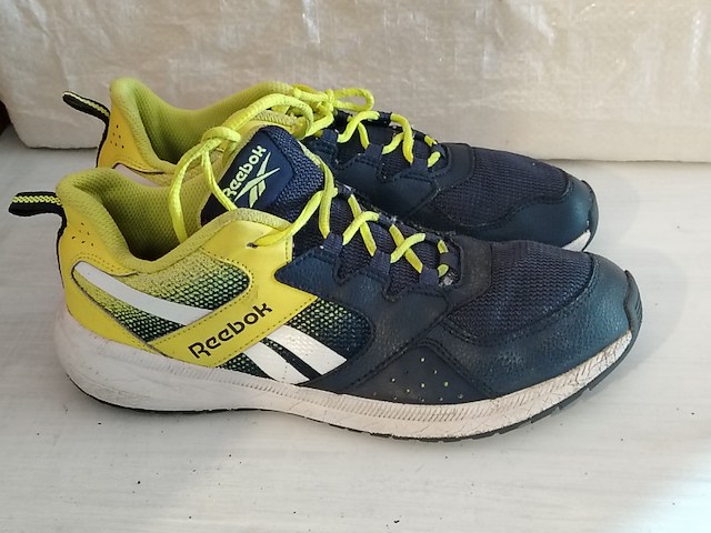 Patike Reebok road supreme 37-500 dinara