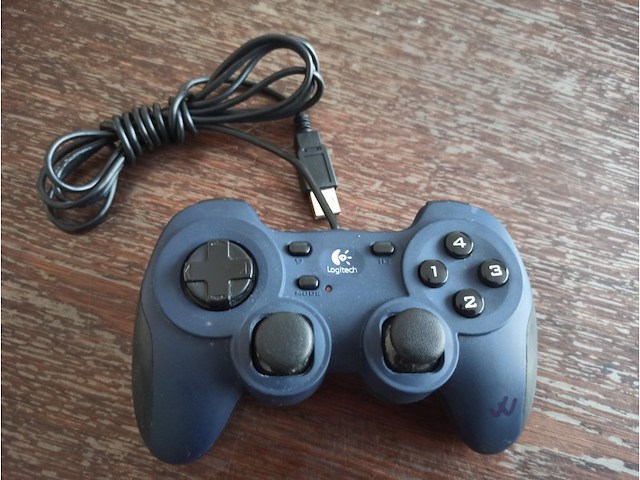 playstation 3 i pc djojstik ispr sa slika