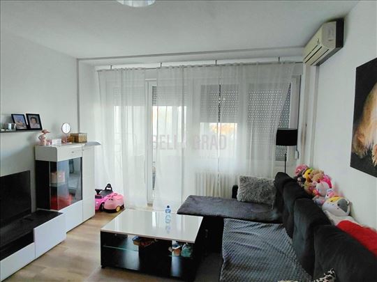 Jedan od najpovoljnijih renoviranih, uknjiženih st
