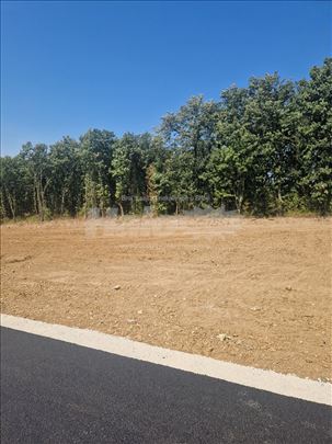 Kosmaj, Rogaca, Gradjevinski plac 10a