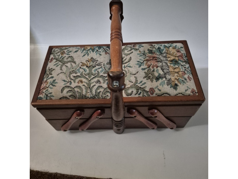 kutija kofer za snajderaj