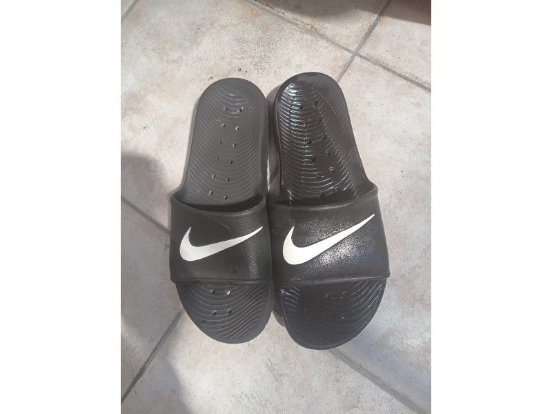 Nike odlicne. npapuce vel 43-44