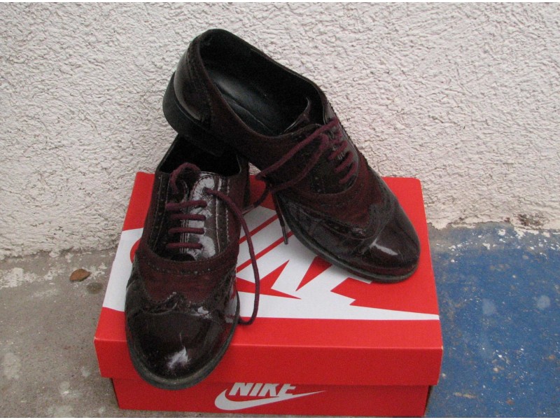 = Cipele br. 37