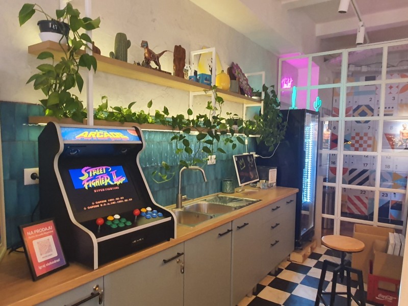 Arcade Cabinet 2 (arkadna mašina)