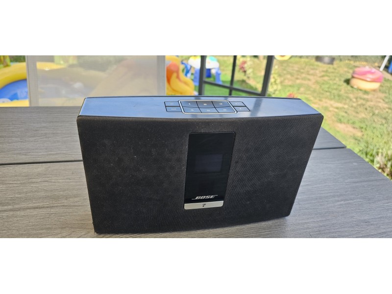 BOSE SoundTouch Portable Wi-Fi Music System