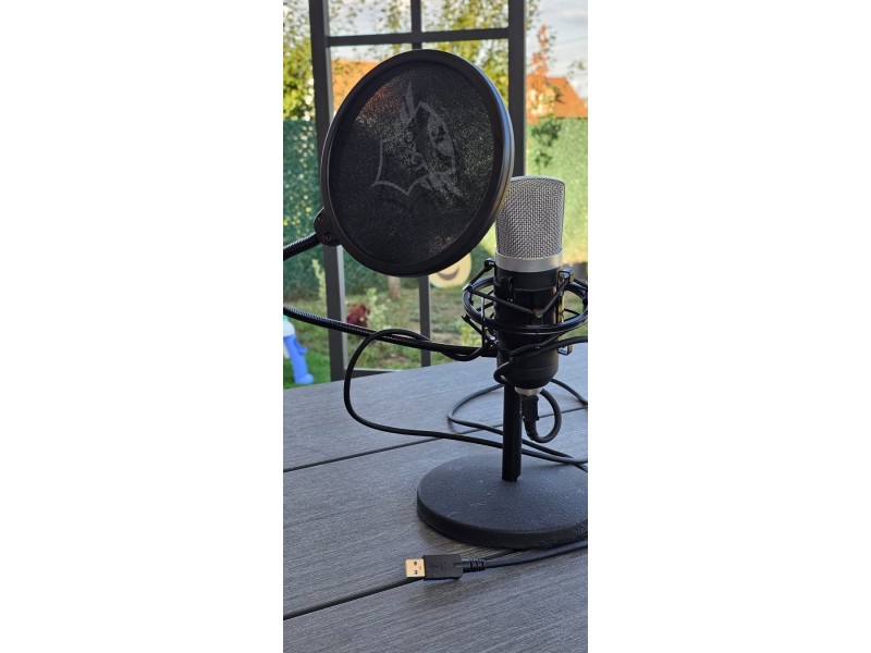 Trust GXT USB kondenzatorski mikrofon sa pop filterom
