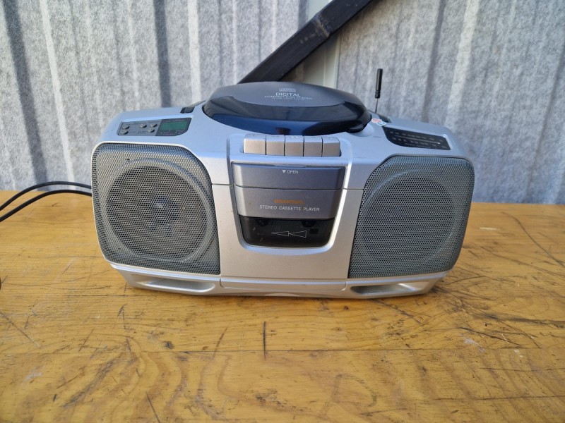 radio iz nemacke
