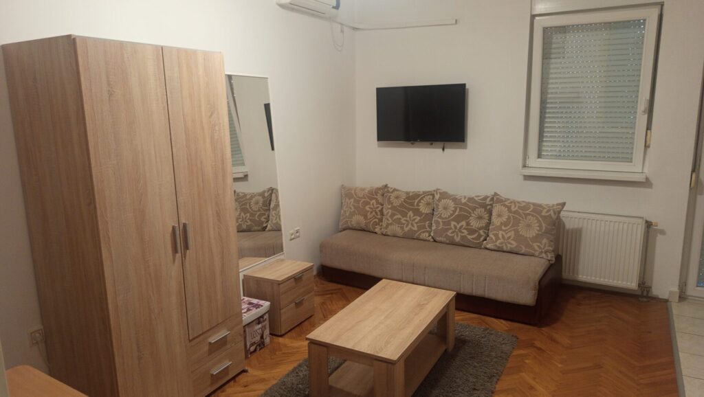 Garsonjera u Novom Sadu
