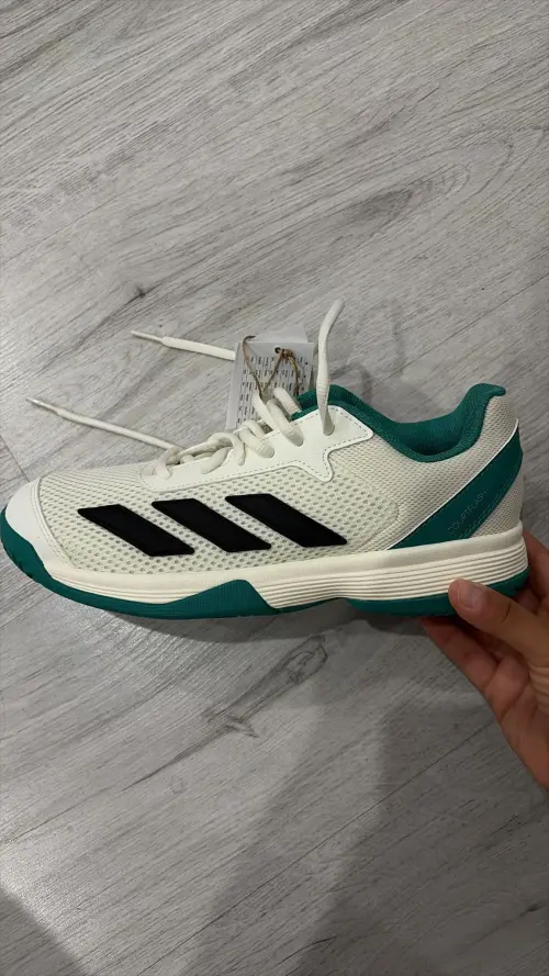 Nove Adidas patike za tenis