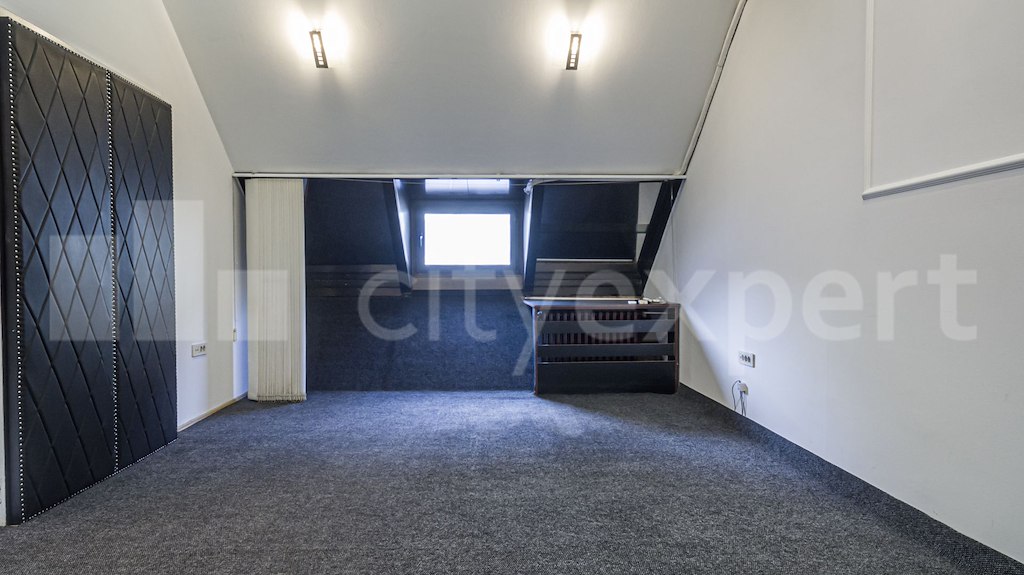 Poslovni prostor za izdavanje BEZ PROVIZIJE: Ostalo, 86m², Palmira Toljatija, Novi Beograd - 450€