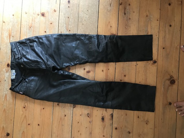 Kozne pantalone Rocky br S crne zenske