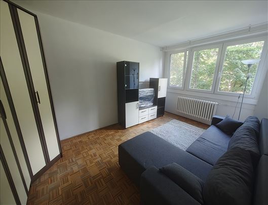 Konjarnik, 36m2, 1.0, uknjižen