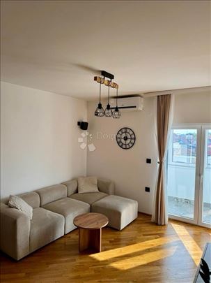Zemun, duplex od 77 m2, renoviran