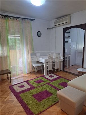 Dvosoban stan za izdavanje - Karaburma