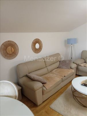 Banjica, Bul. Oslobodjenja, 2.0 65m2+lodja, namest