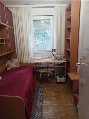 Izdajem sobu učenici ili studentkinji