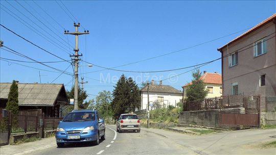 Ostruznica 230m2 pr+1.5+ 7ari,pvc,eg, 2MČ,garaza,u