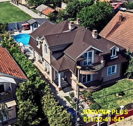 Zemun, Plavi Horizonti - Isidora Stojanovića, 262m