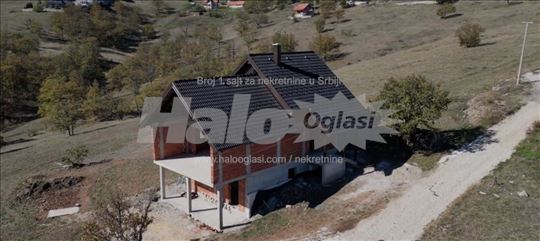 Kuća / APARTMANI siva gradnja, predivna lokacija