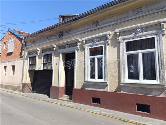 Prodaja kuće Zemun centar 160m2