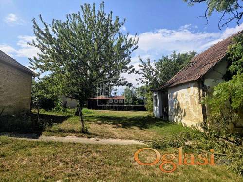 Subotica-Mišićevo-ubeležena kuća za rušenje sa lepim placem ID#2237