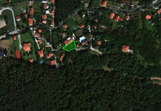 Beli Potok,uz Avalsku šumu- građevinski plac 526m2