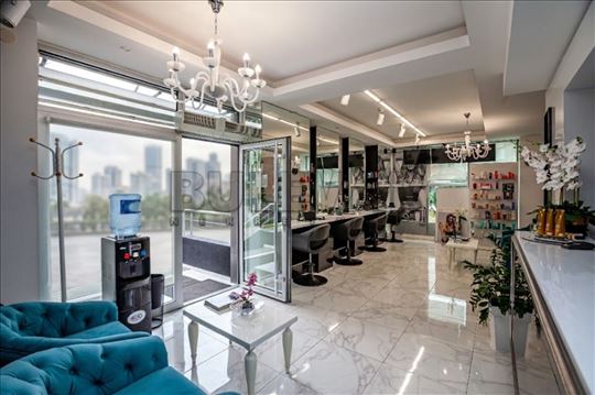 Fantastičan poslovni prostor 104m2,top ponuda