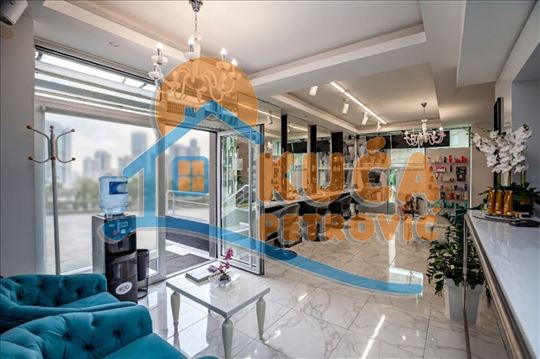 Fantastičan poslovni prostor 104m2,top ponuda
