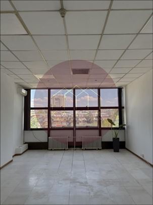 Novi Beograd, Stari Merkator - Palmira Toljatija,