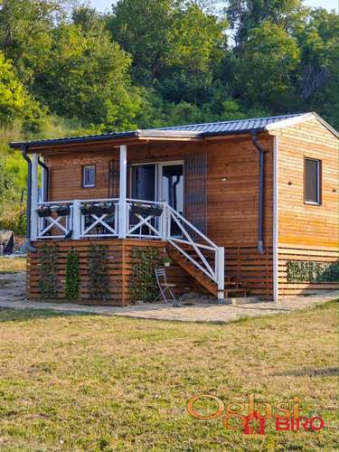 VAŠA OAZA NA 15 MINUTA OD NOVOG SADA – SREMSKI KARLOVCI | 123.600 €