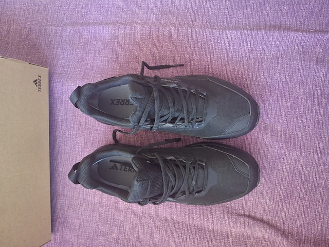 Adidas Terrex COLD.RDY IH4705 – NOVO – br. 42