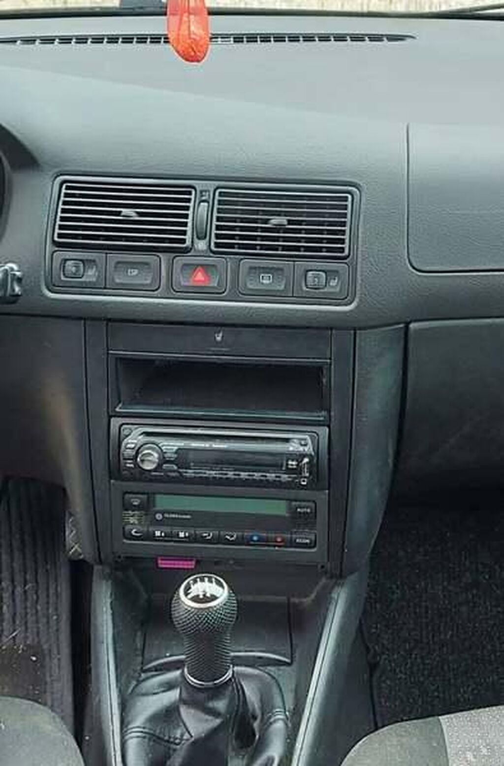 PREKIDAC KLIME ZA VOLKSWAGEN GOLF 4 | VW Golf 4 2.0 Benzin 85KW