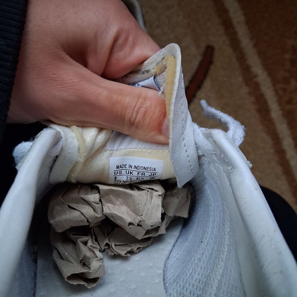 Adidas tenisice – klasični model sa tri pruge - Brend: adidas