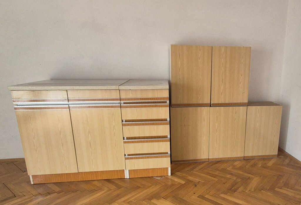 KUHINJSKI ELEMENTI - Materijal: iverica s dekorom svetlog hrasta