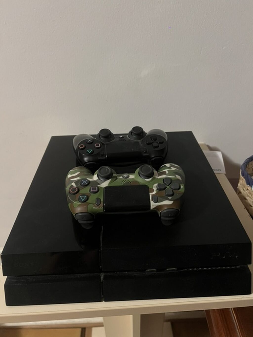 Sony PlayStation 4 (originalna verzija, “fat”) Playstation 4 sa 12