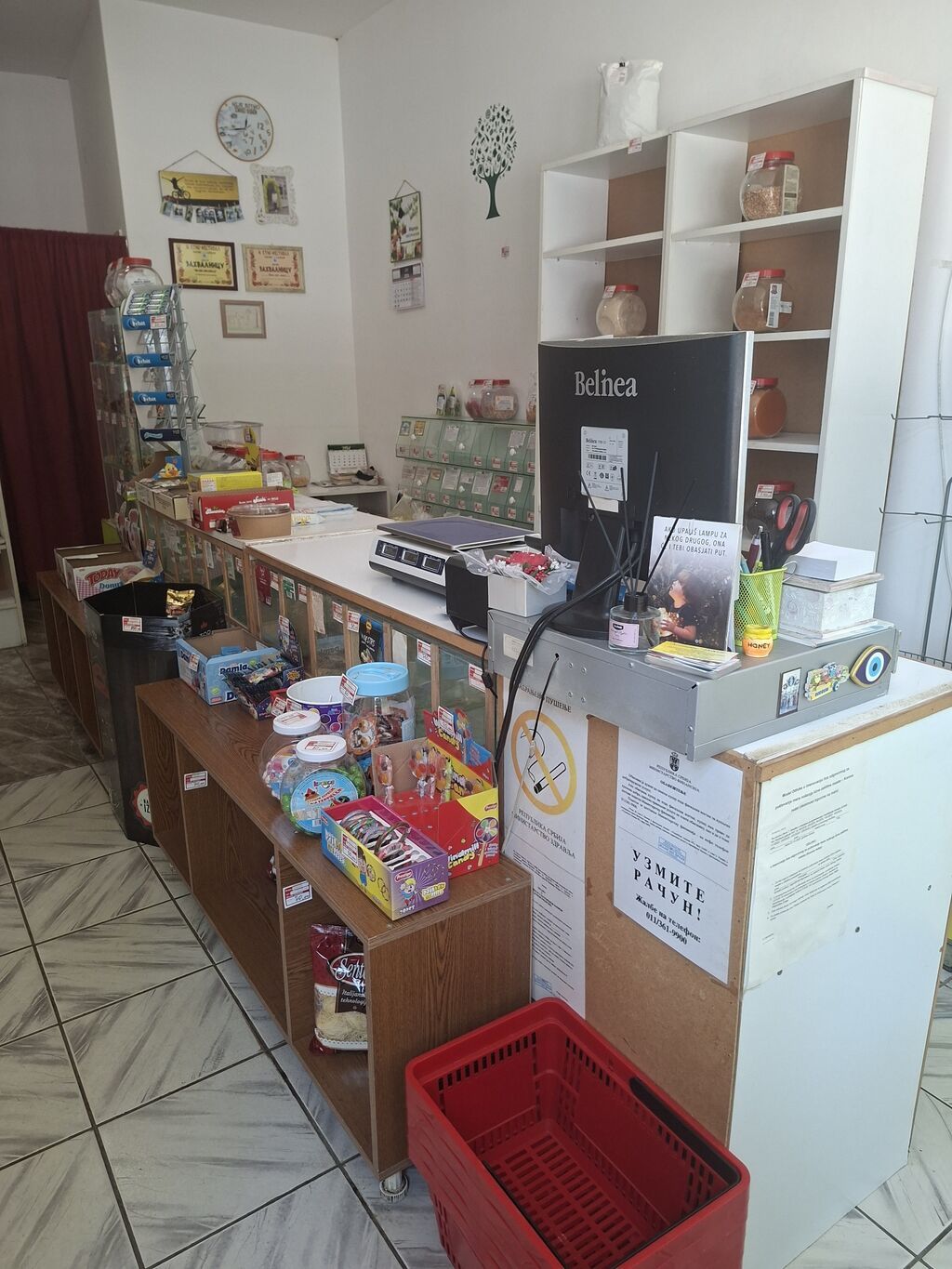 Na prodaju inventar i oprema za prodavnicu zdrave hrane, cena