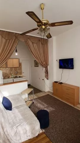 GARSONJERA SA SVIM UKLJUČENIM TROŠKOVIMA