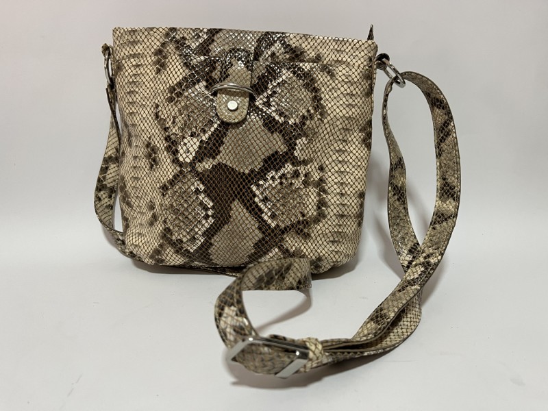 Prelepa italijanska kožna torba,kao NOVA