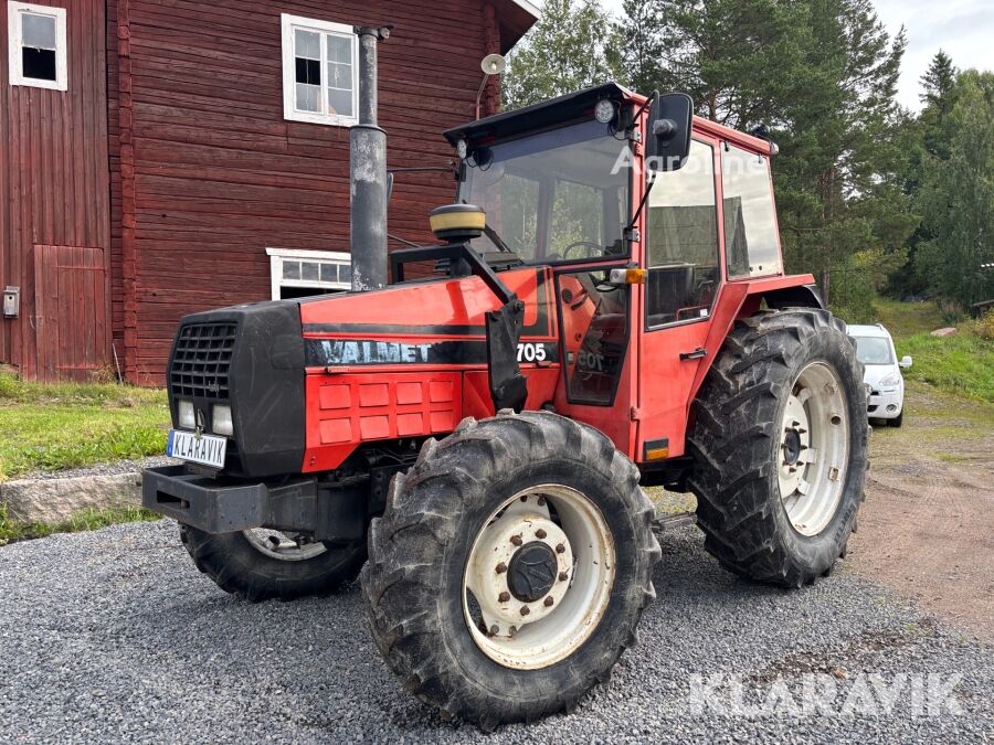 Prodaje se Valmet 705 traktor točkaš na aukciji