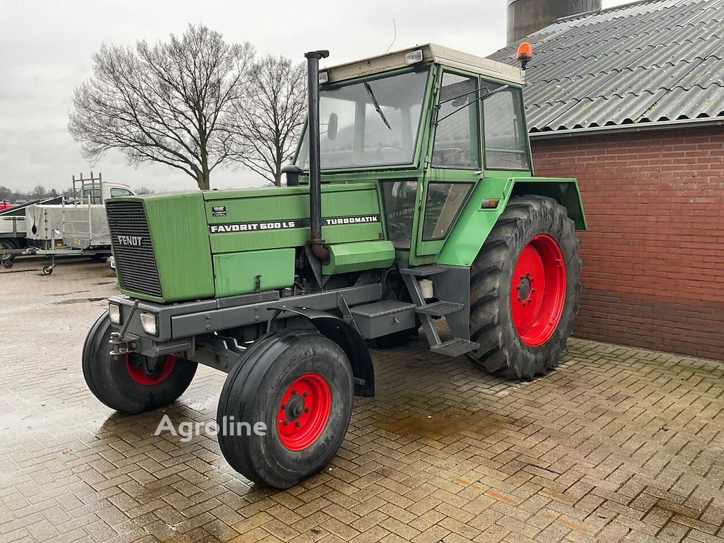 Prodaje se Fendt Favorit 600 LS traktor točkaš na aukciji
