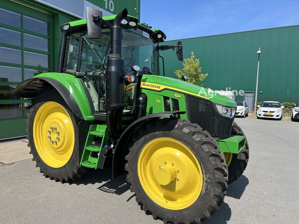 Novi John Deere 6M 125 traktor točkaš