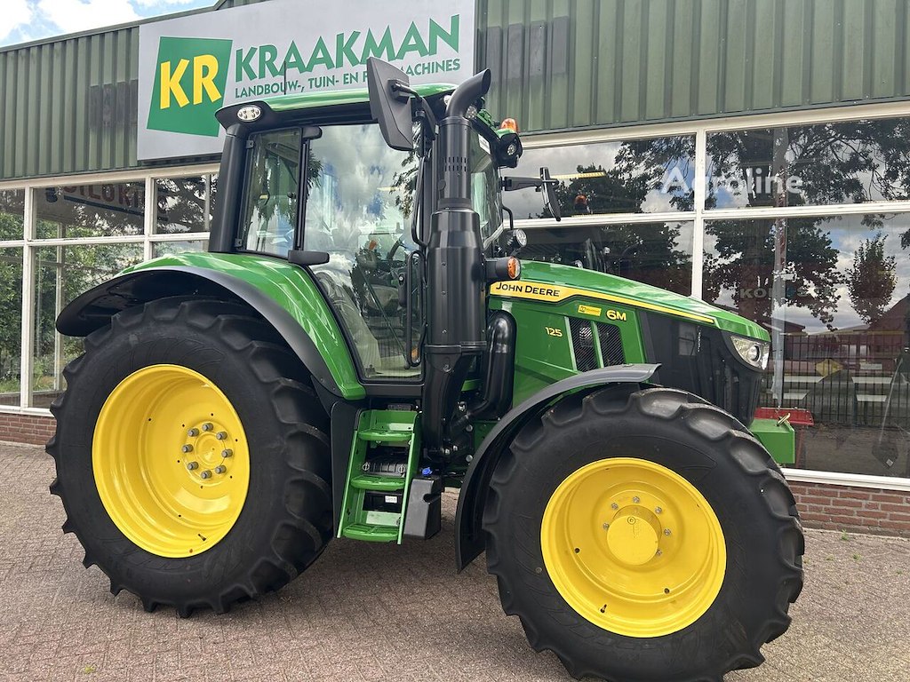 Novi John Deere 6M 125 traktor točkaš